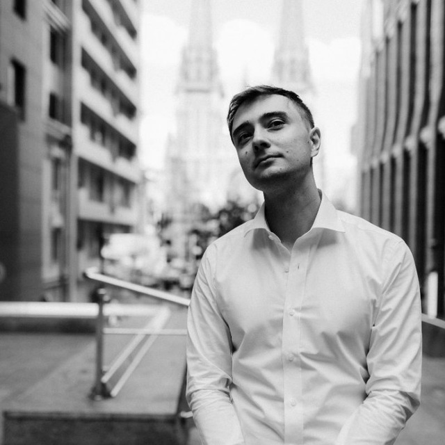 Cv Myroslav Tiukhtii